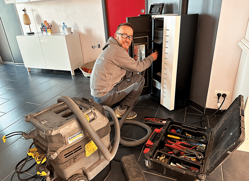 Michaël Faure Votre plombier chauffagiste - ICI Magazine